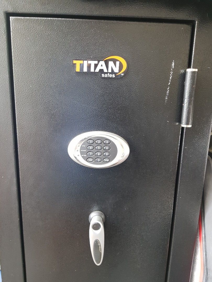 Titan Digital Heavyduty Fireproof Gun Convertible Rifle Electronic Safe Adjustable Shelves for ...