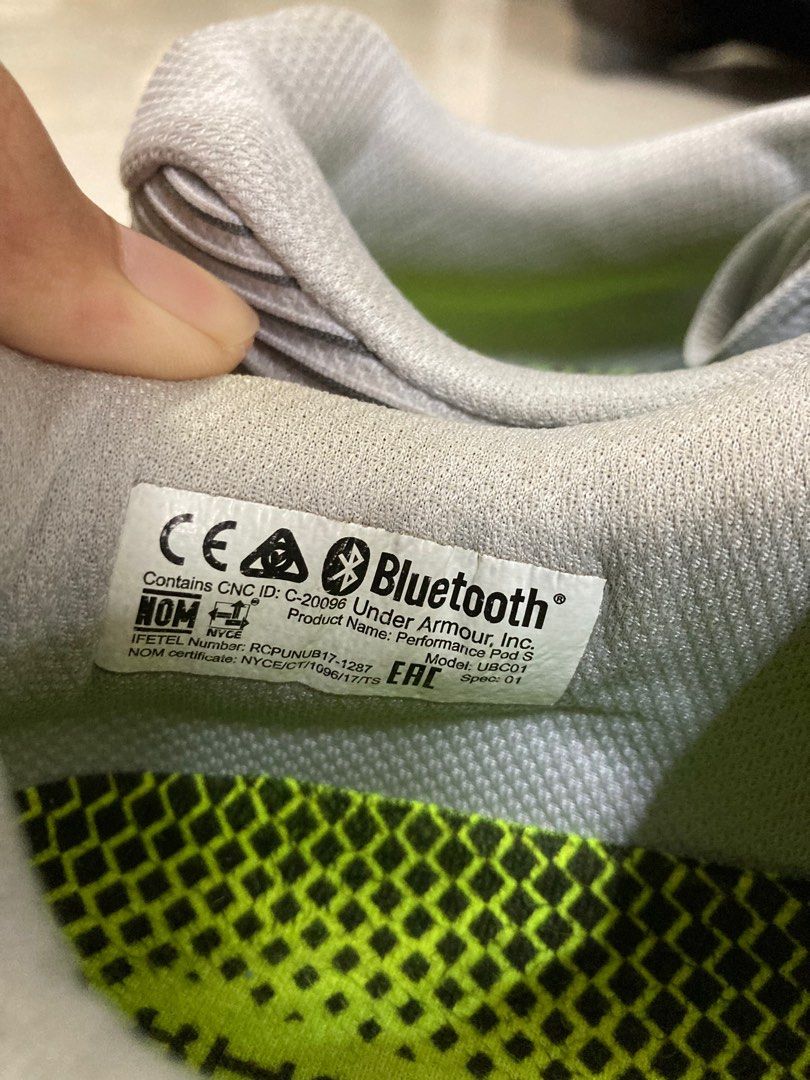 Under Armour HOVR Bluetooth running shoes, Men's Fashion, Footwear ...