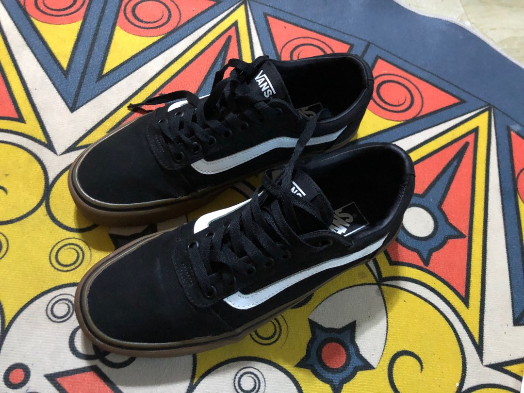 Vans 9.5 us mens legit looks new, Men's Fashion, Footwear, Sneakers on ...