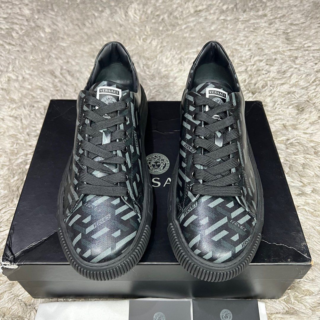 Versace Logo Black Sneakers, Fesyen Pria, Sepatu , Sneakers di Carousell