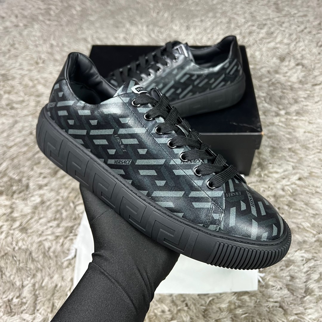 Versace Logo Black Sneakers, Fesyen Pria, Sepatu , Sneakers di Carousell