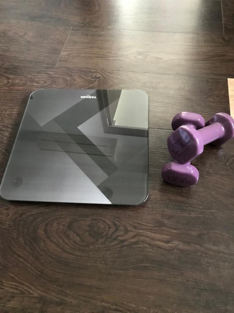 Weighing Scale & Dumbbells, Sports Equipment, Exercise & Fitness ...