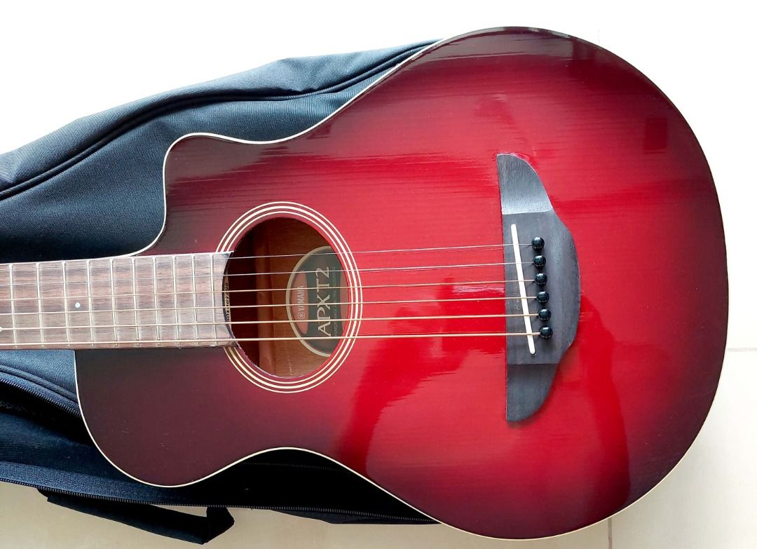 Yamaha Acostic Guitar APXT2, Hobbies & Toys, Music & Media, Musical ...
