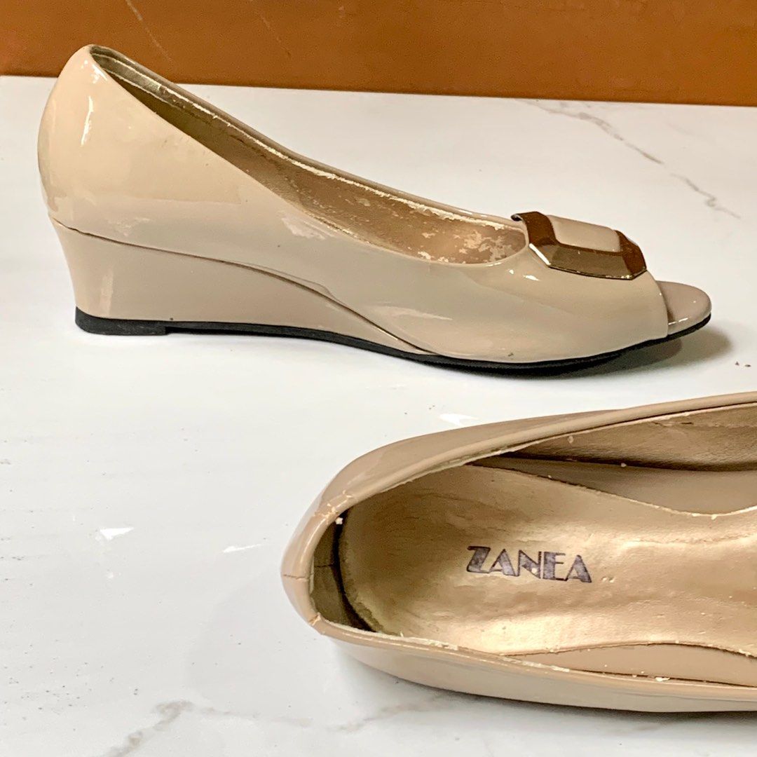 Zanea Wedge Heels, Women's Fashion, Footwear, Wedges on Carousell