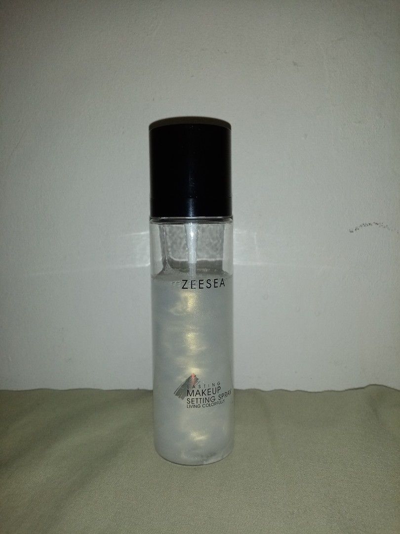 Zeesea Setting Spray in Gold variant, Beauty & Personal Care, Face, Makeup on Carousell