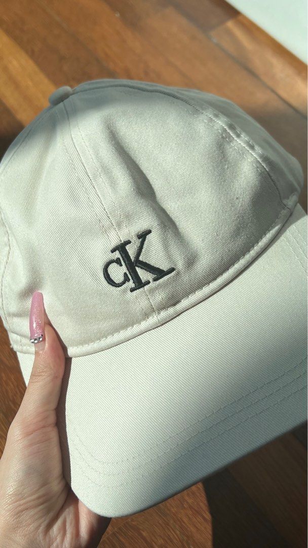 🆕🇰🇷 Authentic CALVIN KLEINS CK Archive Logo Baseball Cap in Beige ...