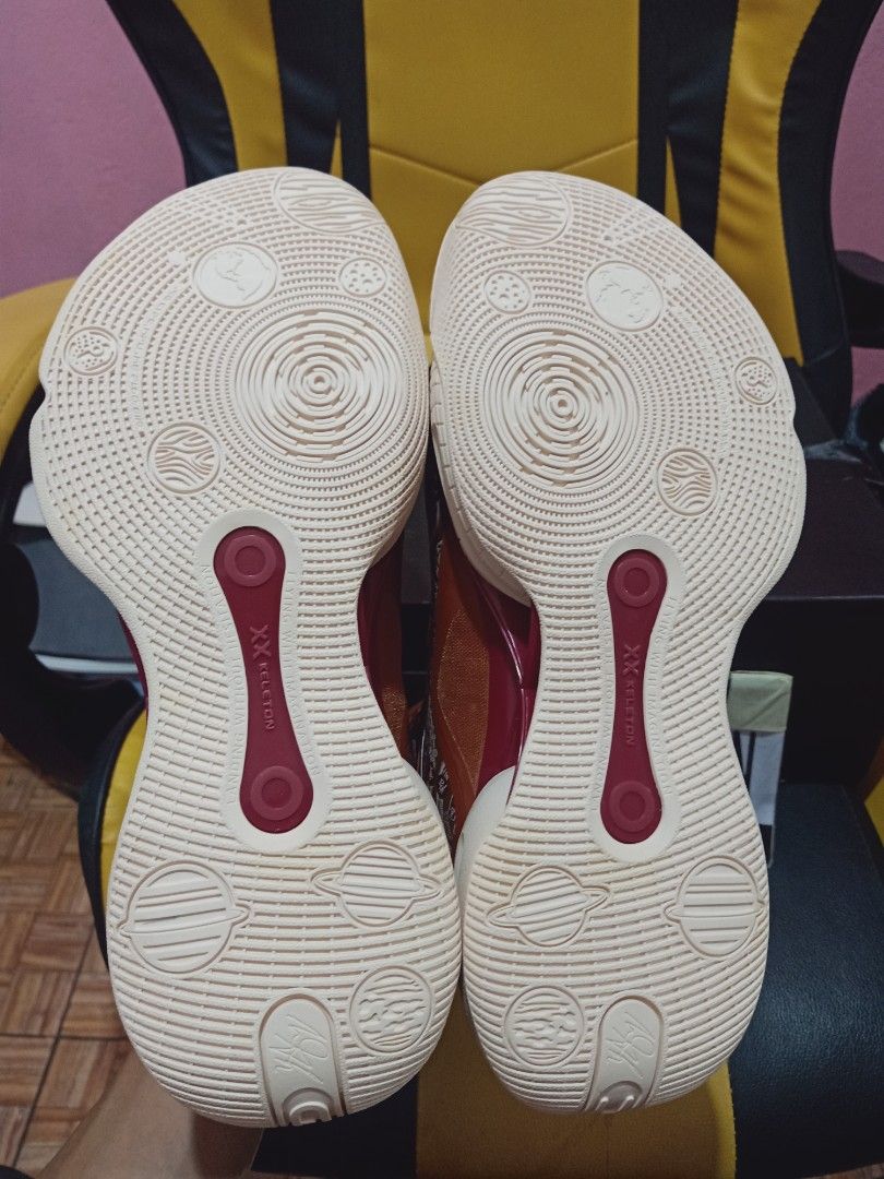 Aaron gordon gx3, Men's Fashion, Footwear, Sneakers on Carousell