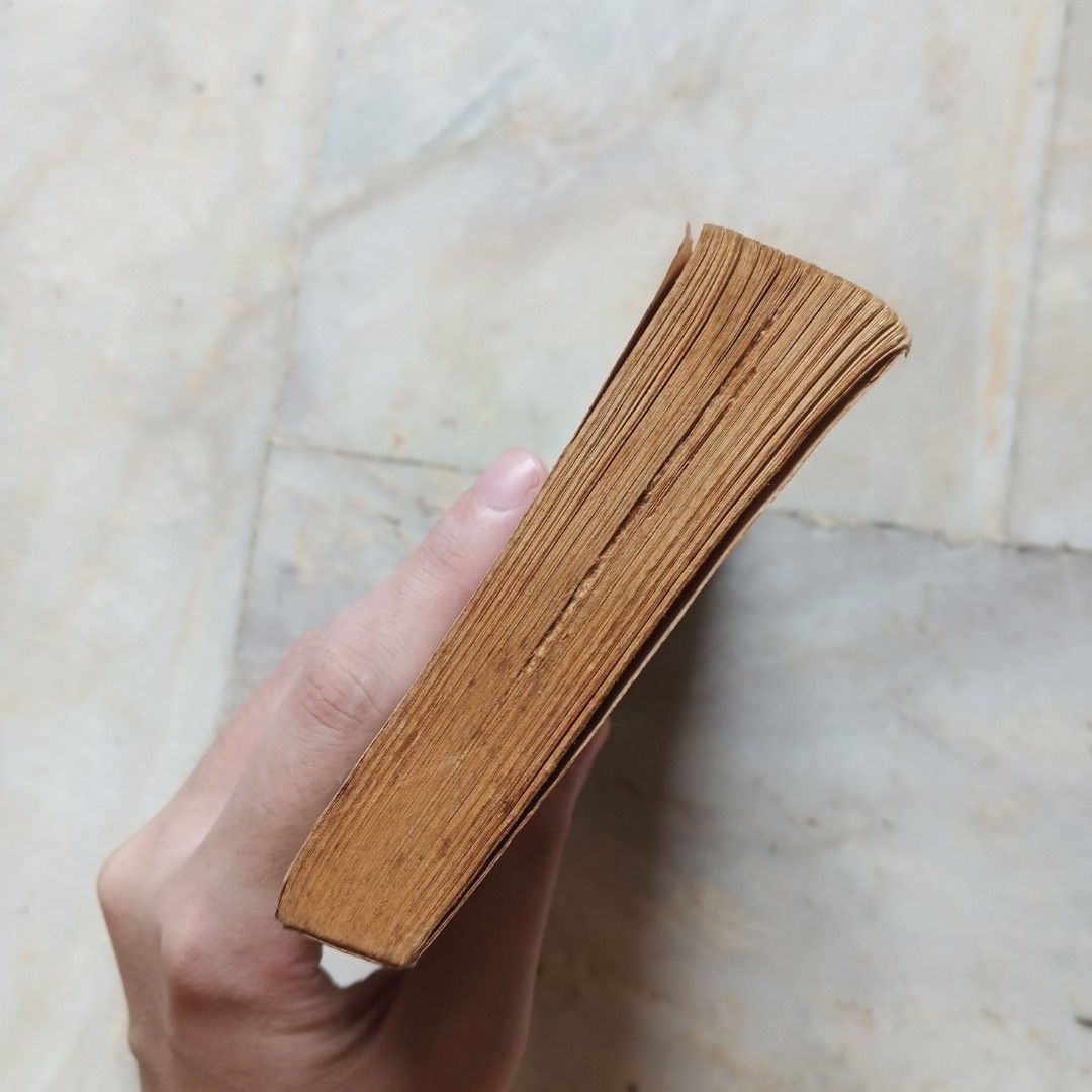 Aliens DNA War by Diane Carey paperback, Hobbies & Toys, Books ...