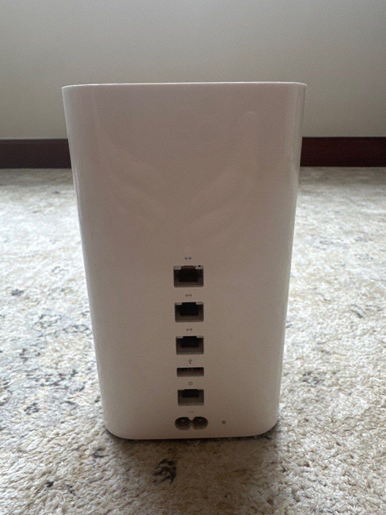 Apple AirPort Extreme Model A1521, 電腦＆科技, 電腦周邊及配件, 其他 - Carousell