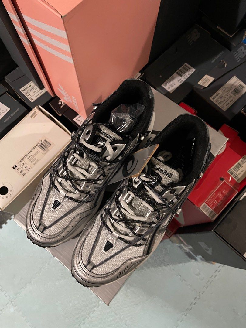 Asics 1090 Anderson Bell, Men's Fashion, Footwear, Sneakers on Carousell