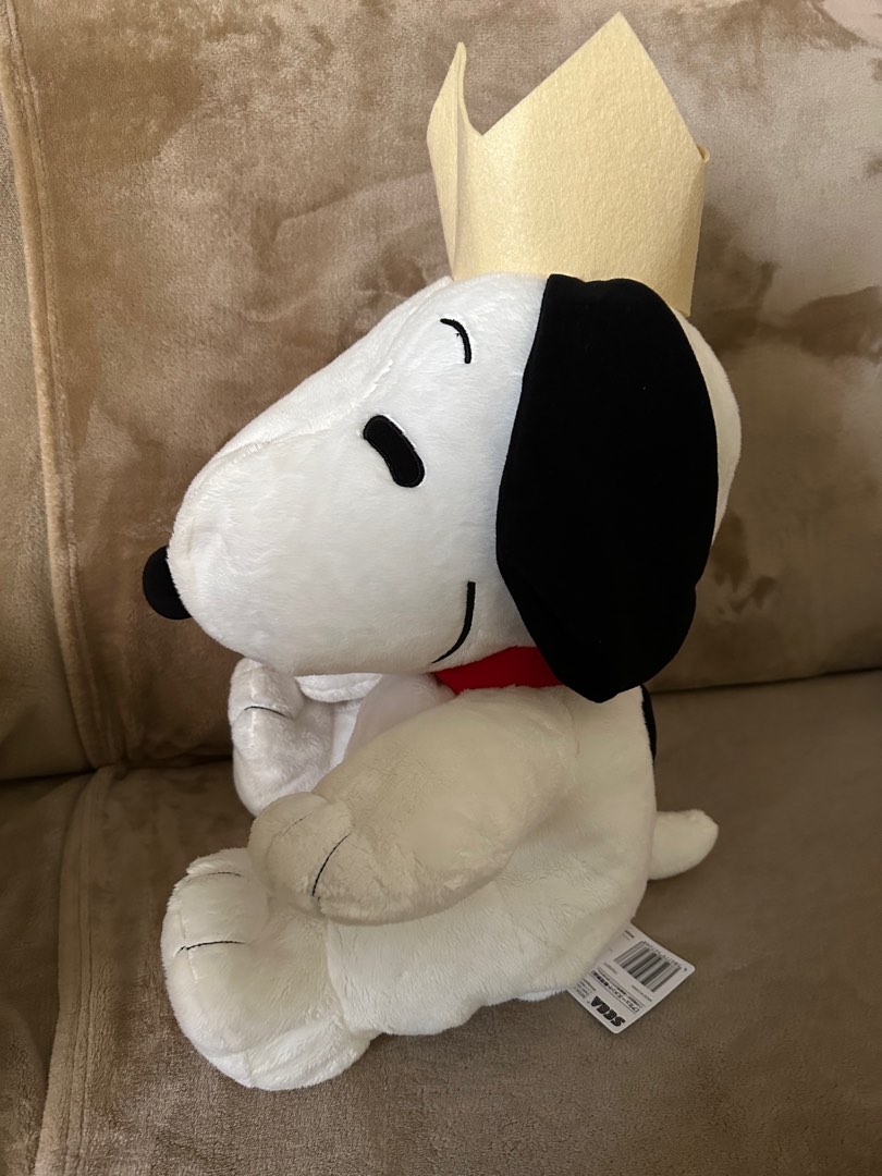 Authentic peanut’s snoopy plushie, Hobbies & Toys, Toys & Games on ...
