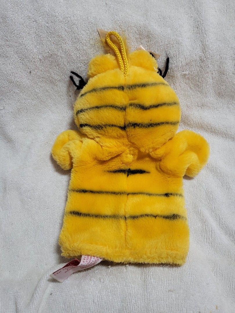 Authentic Vintage Paws Garfield Plush Soft Toy Hand Puppet, Hobbies ...