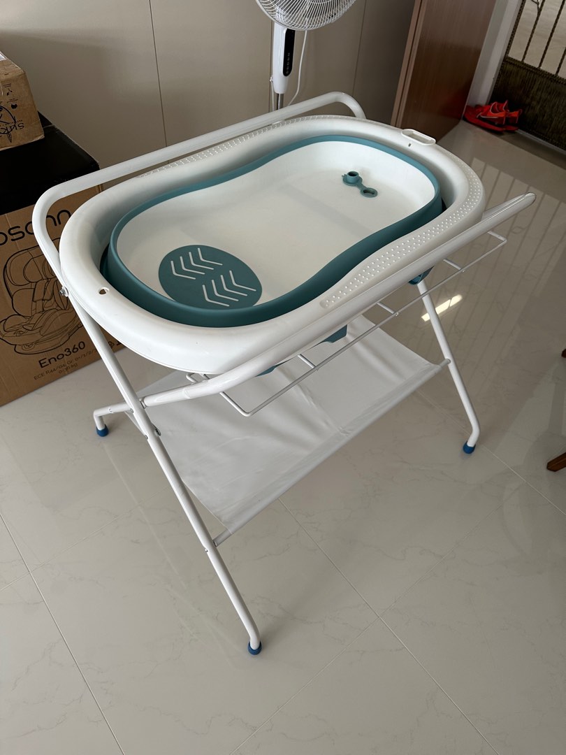 Baby bathtub and bathtub stand, Babies & Kids, Bathing & Changing ...