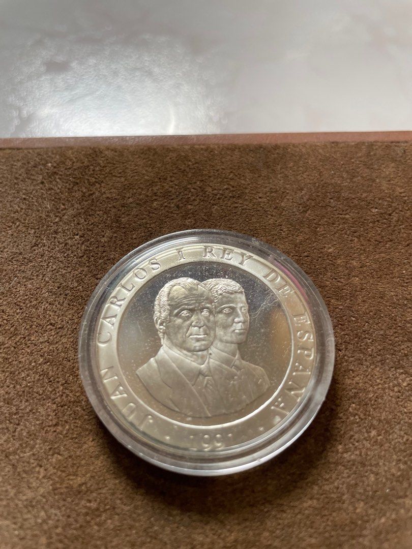 Barcelona 1992 Summer Olympics commemorative coin, Hobbies & Toys ...