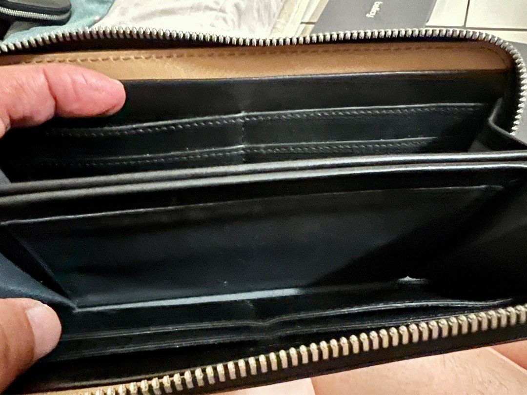 Bellroy Folio Long Wallet, Women's Fashion, Bags & Wallets, Wallets ...