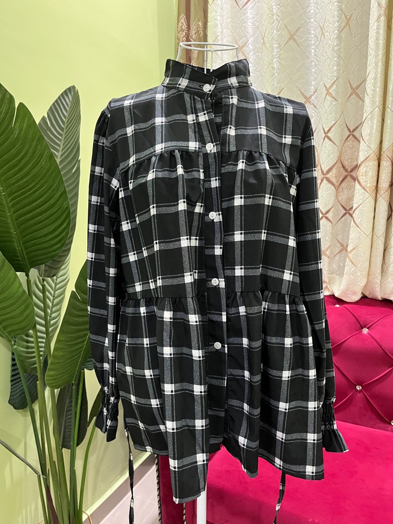 Blouse Kembang Bertingkat Corak Grid, Women's Fashion, Tops, Blouses on ...