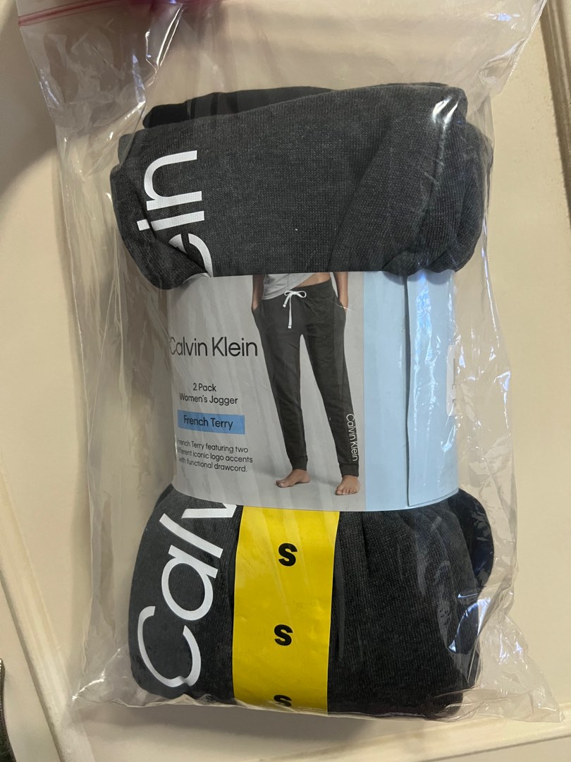 calvin klein jogger 2 n1, Women's Fashion, Activewear on Carousell