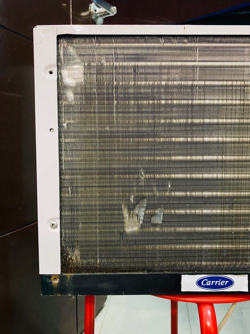 Carrier Optima Non-Inverter 0.5 HP Window Type Airconditioner, TV ...