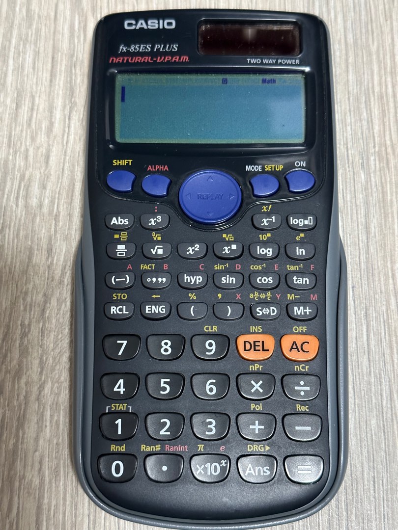 Casio fx-85ES PLUS scientific calculator, 電腦＆科技, 商務用科技產品 - Carousell