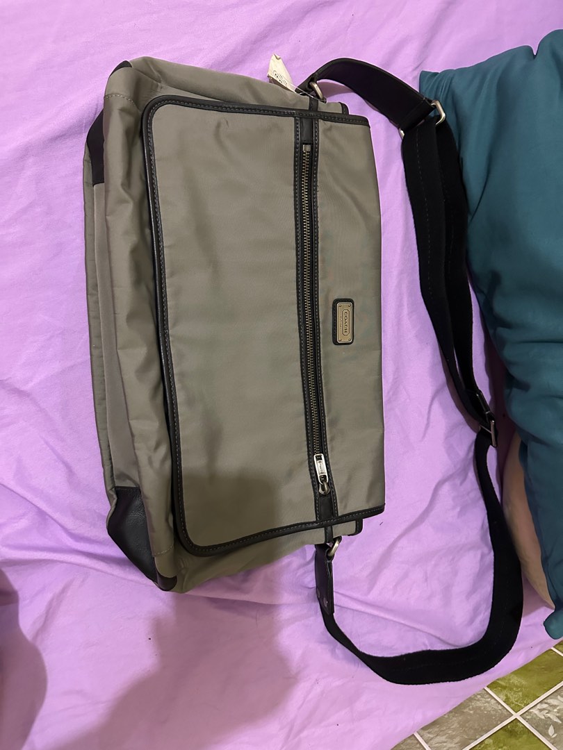 Coach Nylon Messenger Bag Grey, Men's Fashion, Bags, Sling Bags on ...