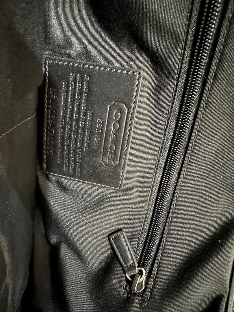 Coach Nylon Messenger Bag Grey, Men's Fashion, Bags, Sling Bags on ...