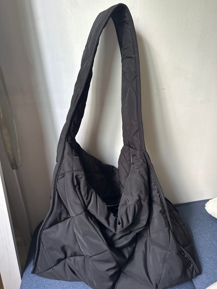 COS oversized quilted bag, Women's Fashion, Bags & Wallets, Cross-body ...