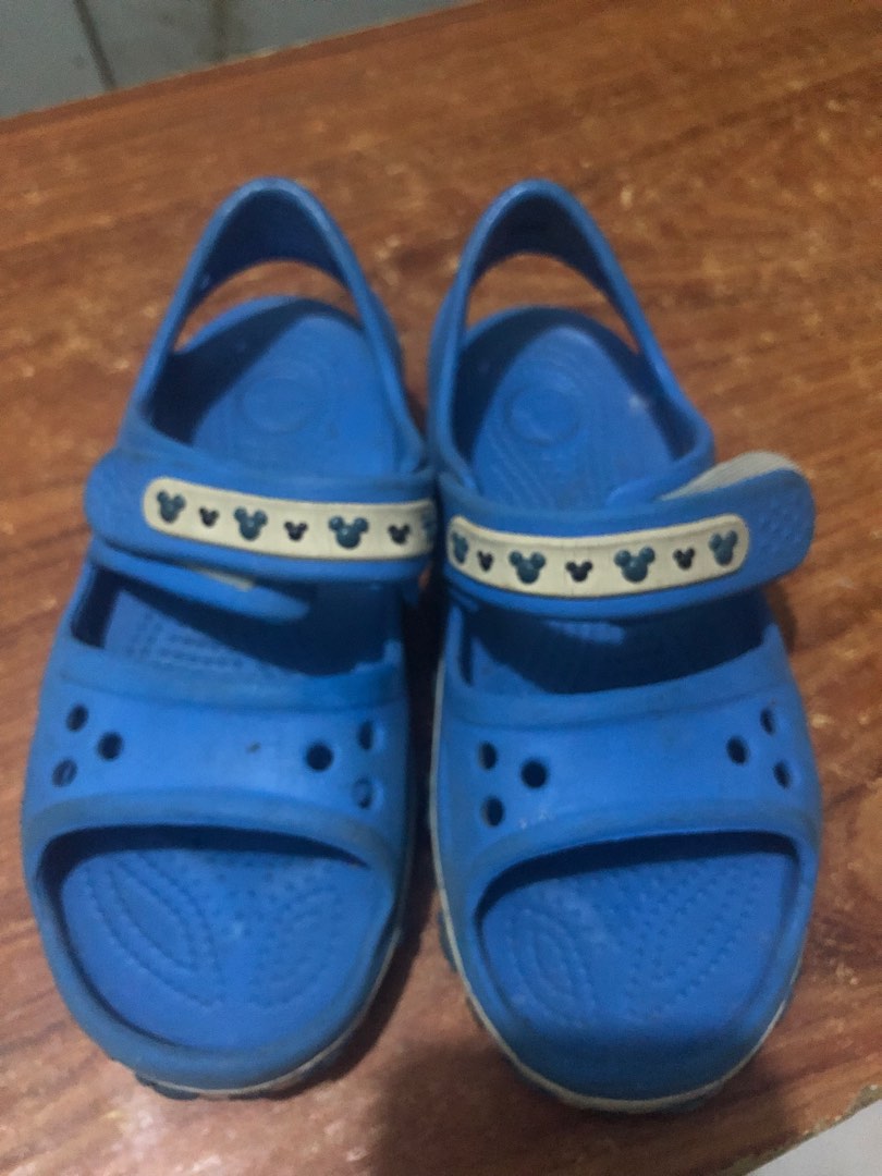 crocs original c12, Babies & Kids, Babies & Kids Fashion on Carousell