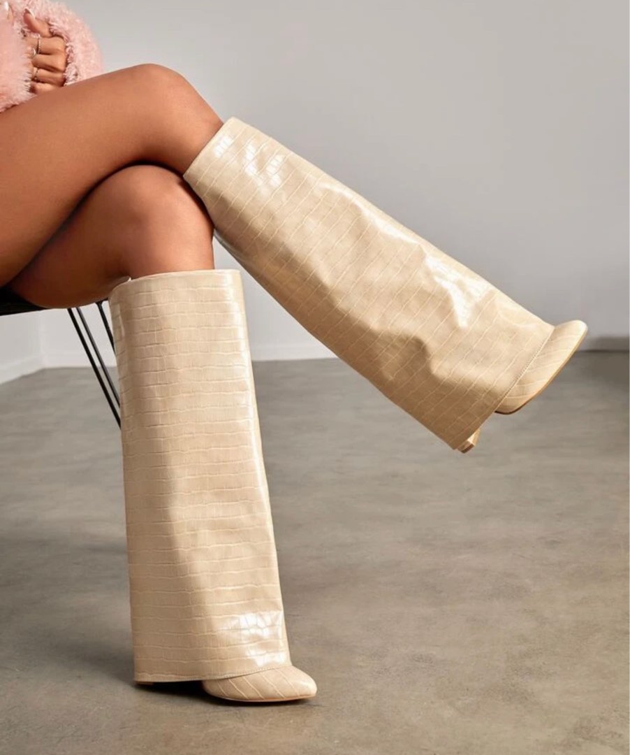 CUCCOO Trending Crocodile Embossed Point Toe Chunky Heeled Classic ...