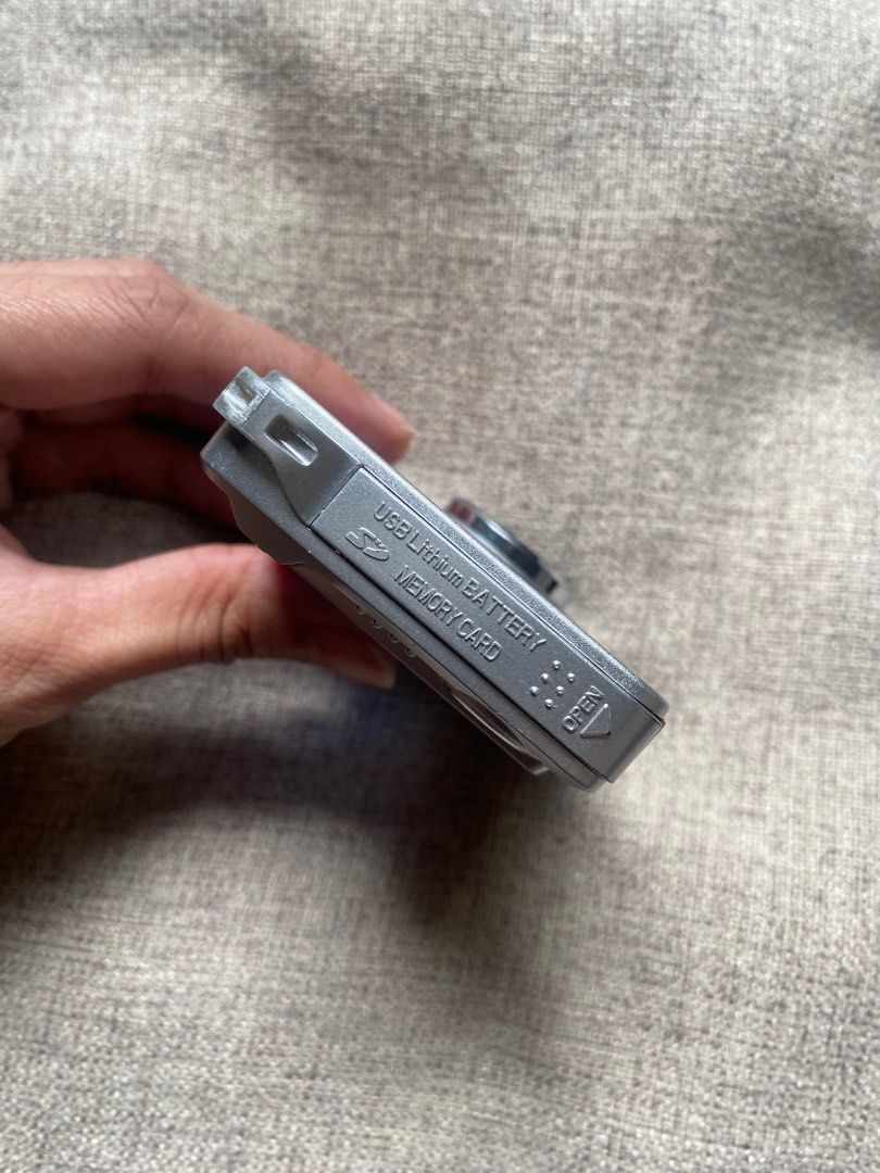 Digicam 21 Mega Pixels, Photography, Cameras on Carousell