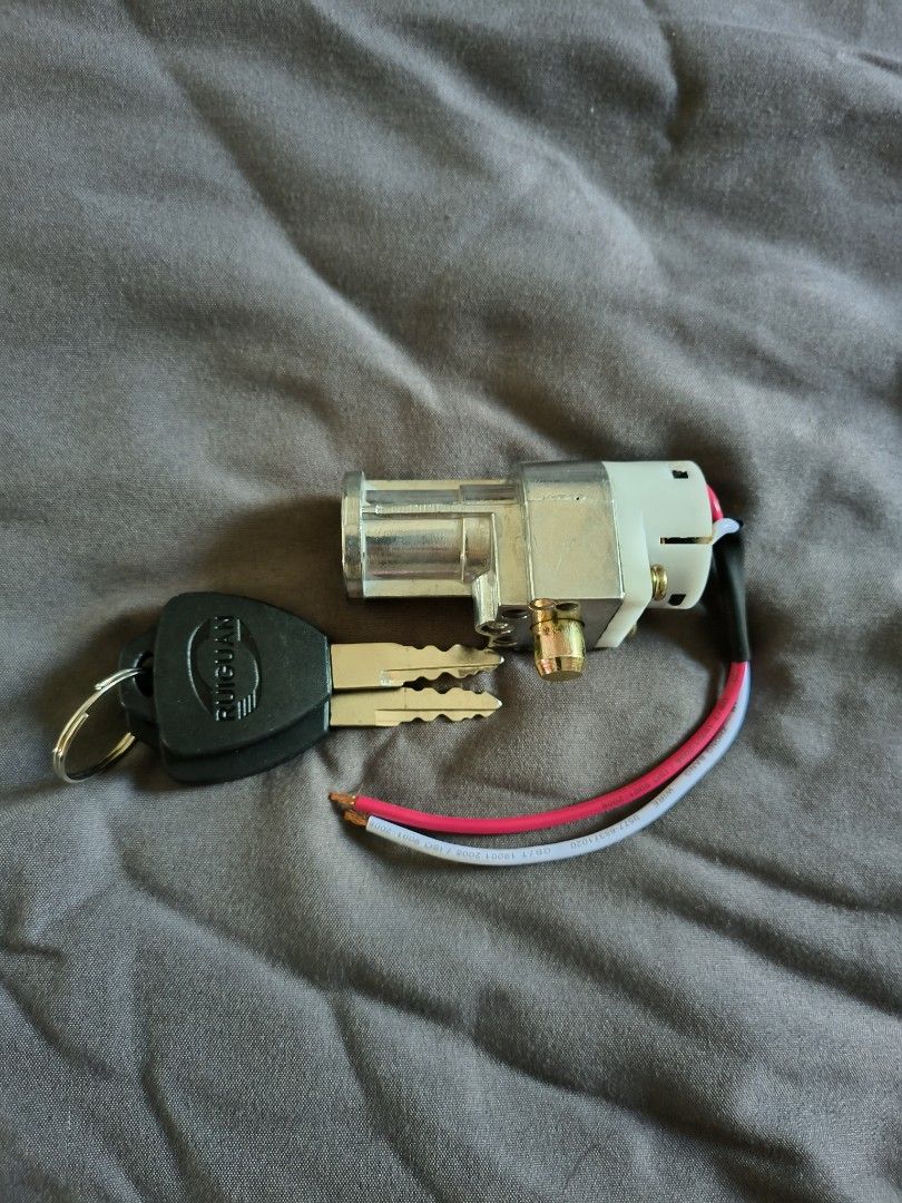 Eco Drive V1 Battery key switch., Sports Equipment, PMDs, E-Scooters ...