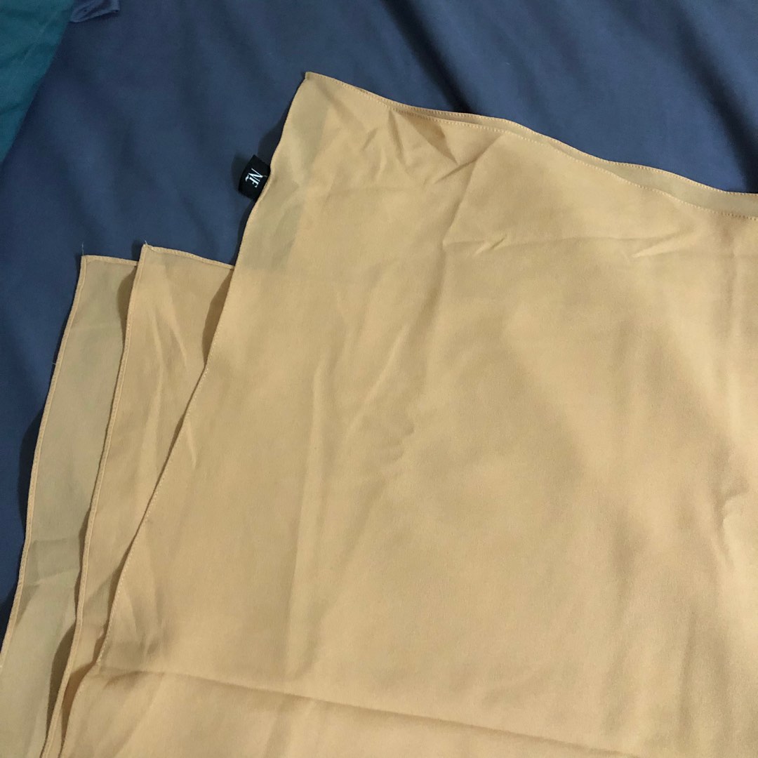 eps scaft bawal, Women's Fashion, Muslimah Fashion, Hijabs on Carousell