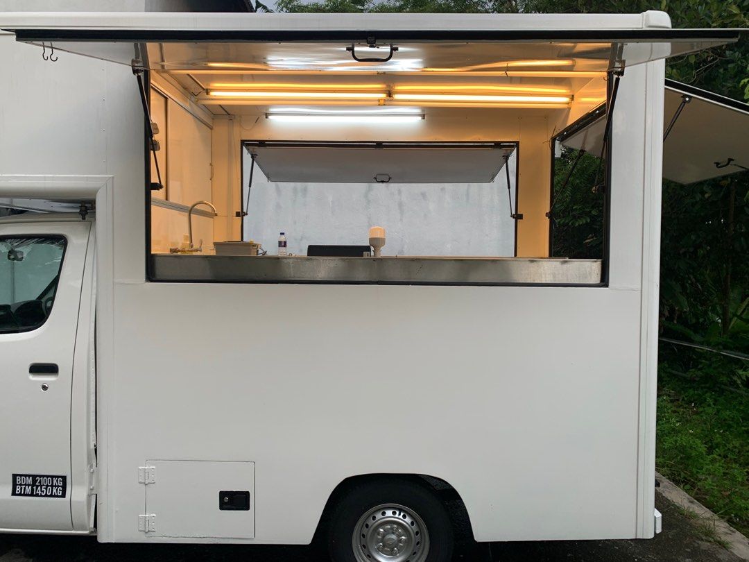 FOOD TRUCK GERAN FOOD CATERING DAIHATSU GRANMAX 2014 VERY LOW MILEAGE ...