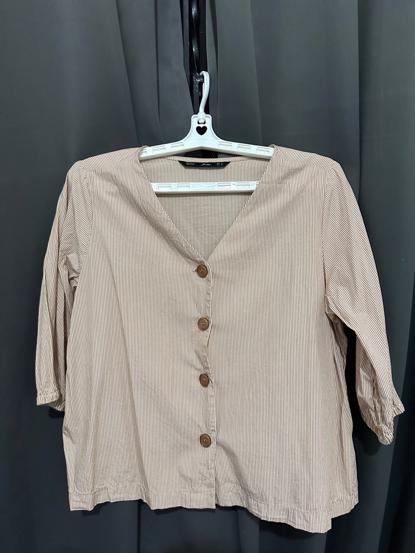 Forme Blouse, Women's Fashion, Tops, Blouses on Carousell