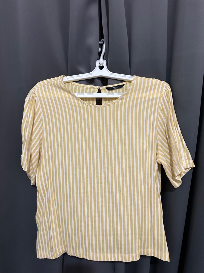 Forme Blouse, Women's Fashion, Tops, Blouses on Carousell