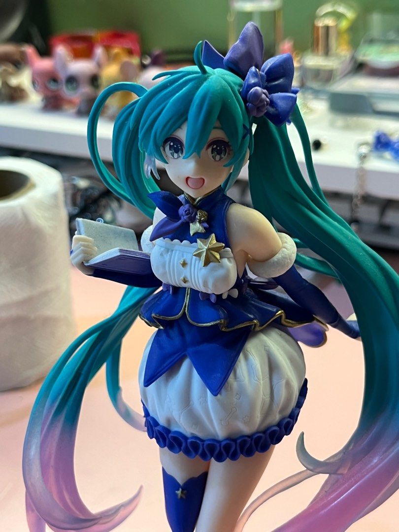 Hatsune Miku Figure | 3rd Season Winter Version, Hobbies & Toys, Toys ...