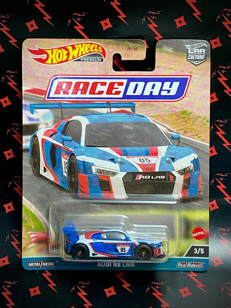 Hot Wheels Race Day > Hotwheels Porsche 935 KW > Aston Martin Vantage ...