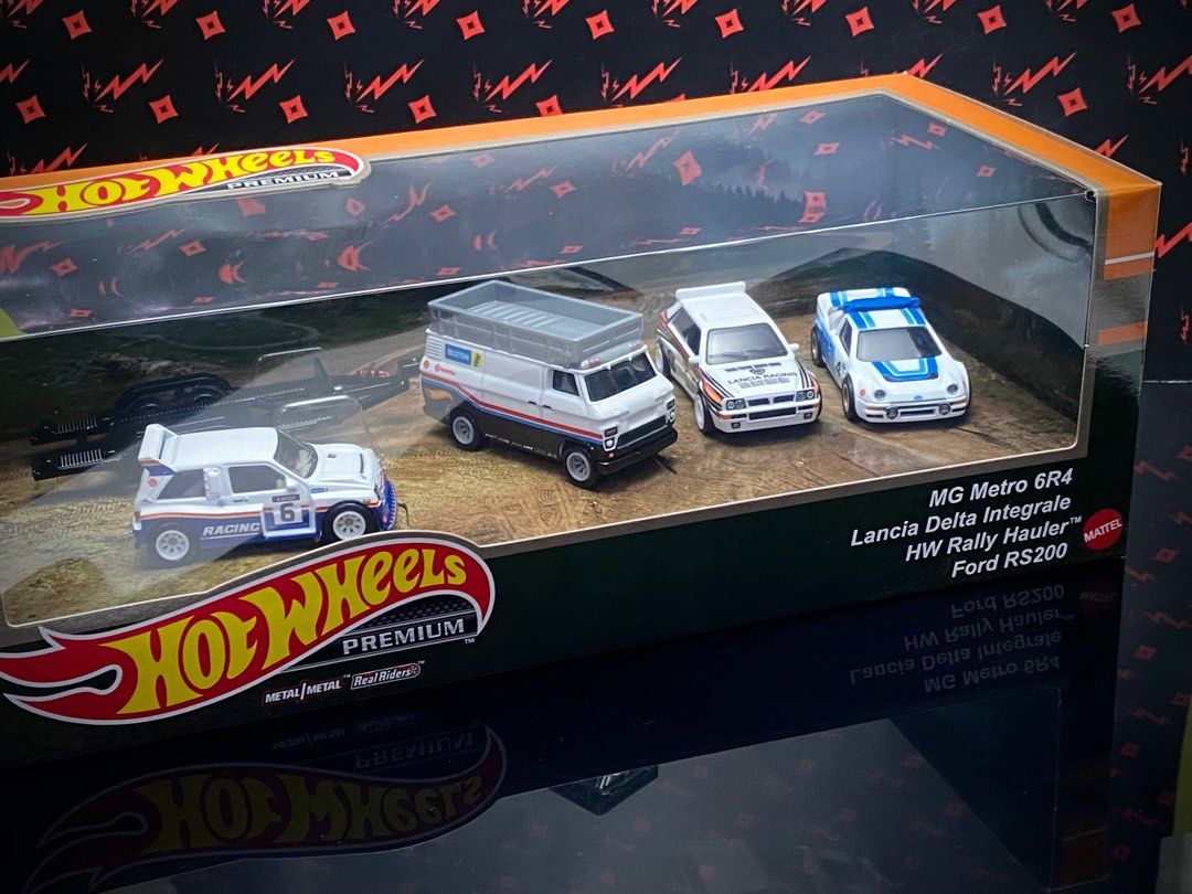 Hot Wheels Rally Diorama set > MG Metro 6R4 > Lancia Delta Integrale ...