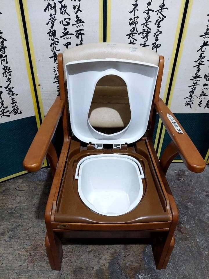 Japan Surplus Commode Chair, Furniture & Home Living, Furniture, Chairs ...
