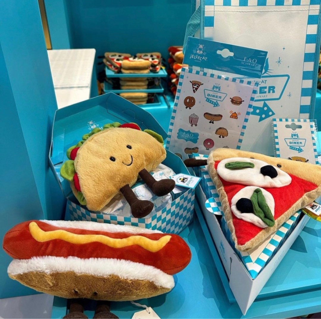 JellyCat set, 興趣及遊戲, 玩具 & 遊戲類 - Carousell