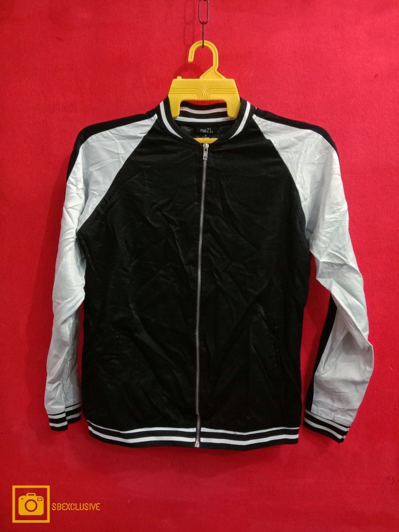 Jersey jacket, Women's Fashion, Coats, Jackets and Outerwear on Carousell