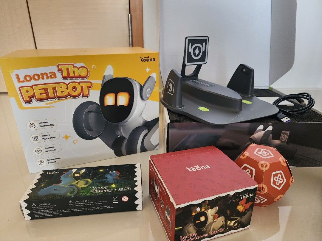 Loona The Petbot robot with charging station, Hobbies & Toys, Toys & Games on Carousell