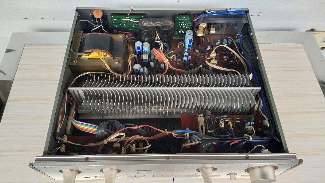 LUXMAN L-410 STEREO INTEGRATED AMPLIFIER, Audio, Soundbars, Speakers ...