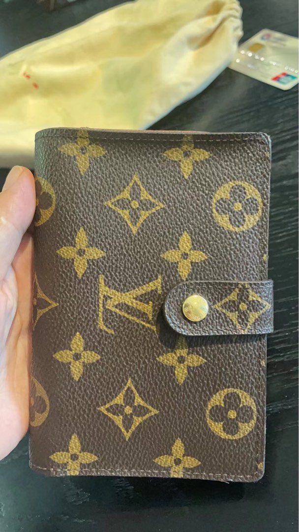 LV Wallet, Women's Fashion, Bags & Wallets, Wallets & Card Holders on ...