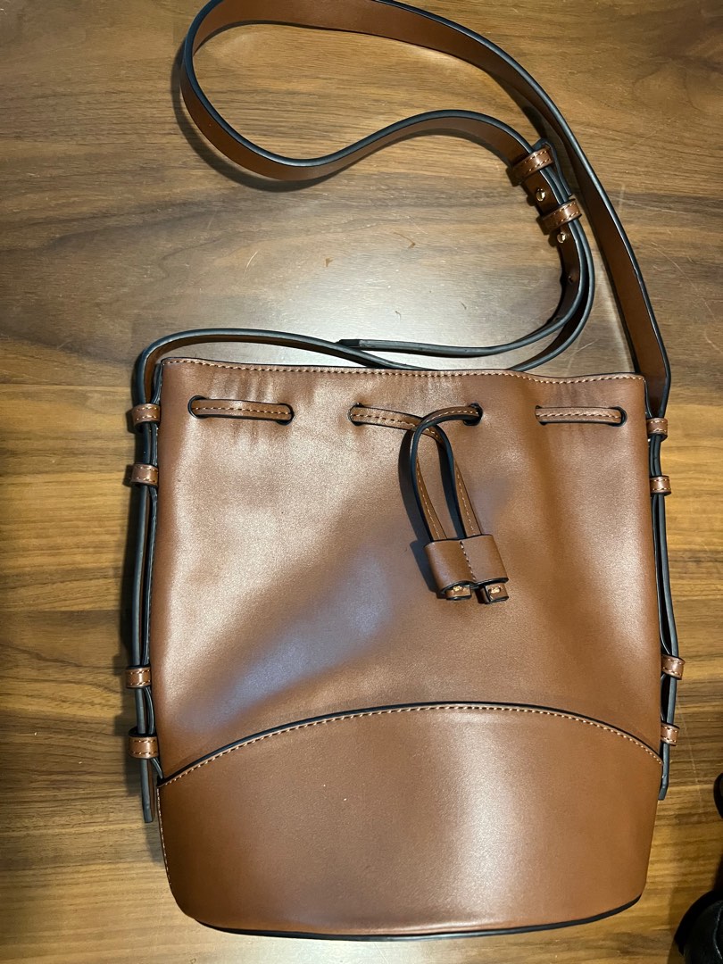 Mango bucket bag, Women's Fashion, Bags & Wallets, Cross-body Bags on ...