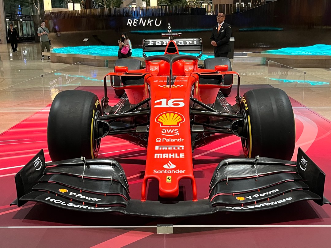 MBS SANDS PREMIER ROOM city view F1 Night Race, Tickets & Vouchers ...