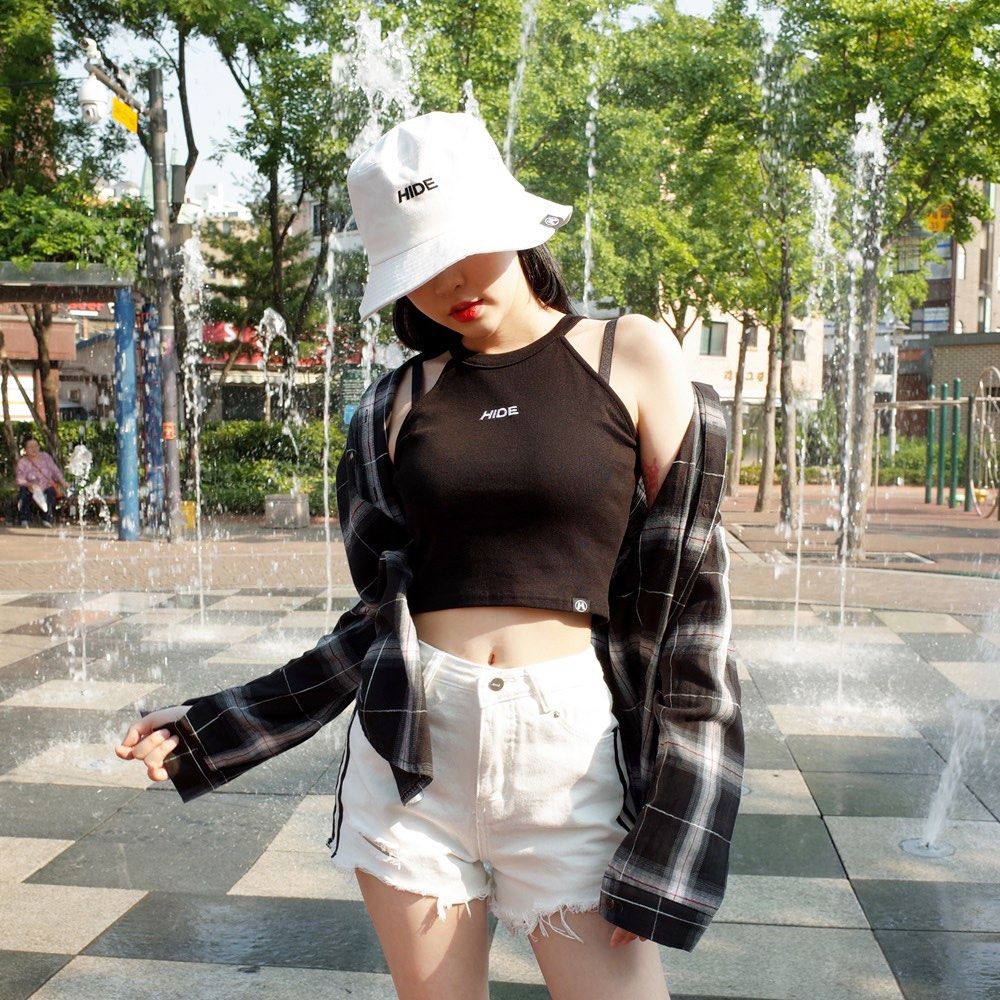 Mixxmix Hide Korean Halterneck Crop Top (Black), Women's Fashion, Tops, Sleeveless on Carousell