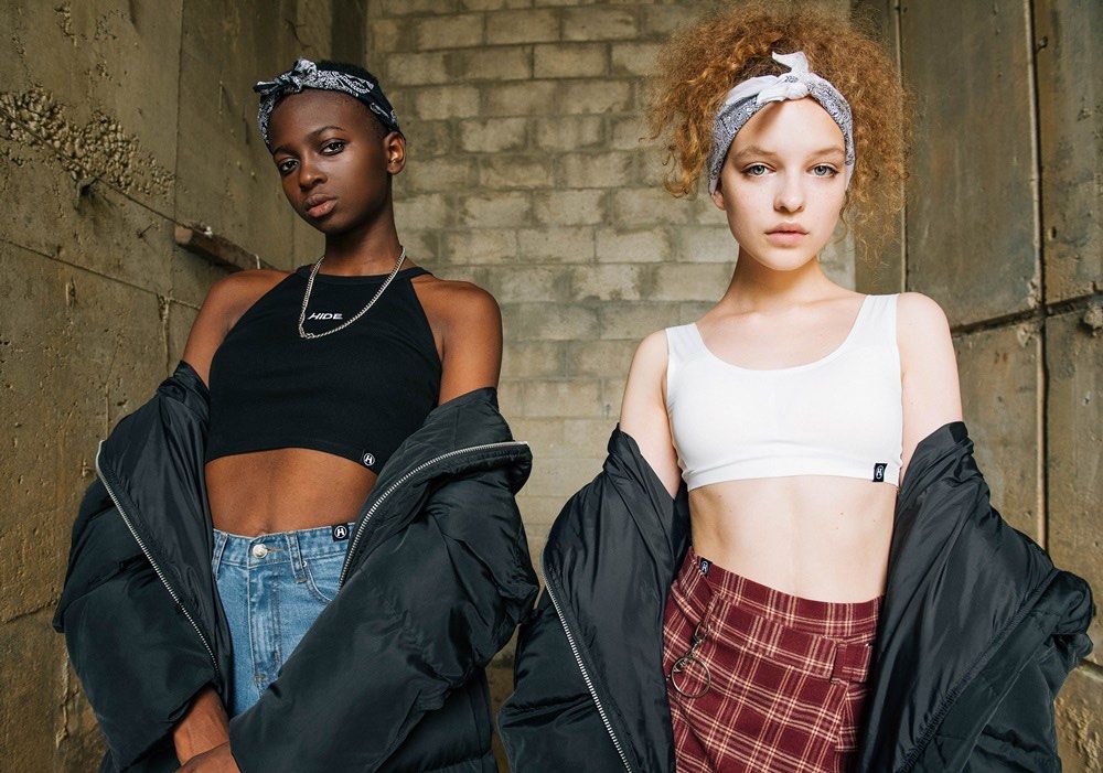 Mixxmix Hide Korean Halterneck Crop Top (Black), Women's Fashion, Tops ...