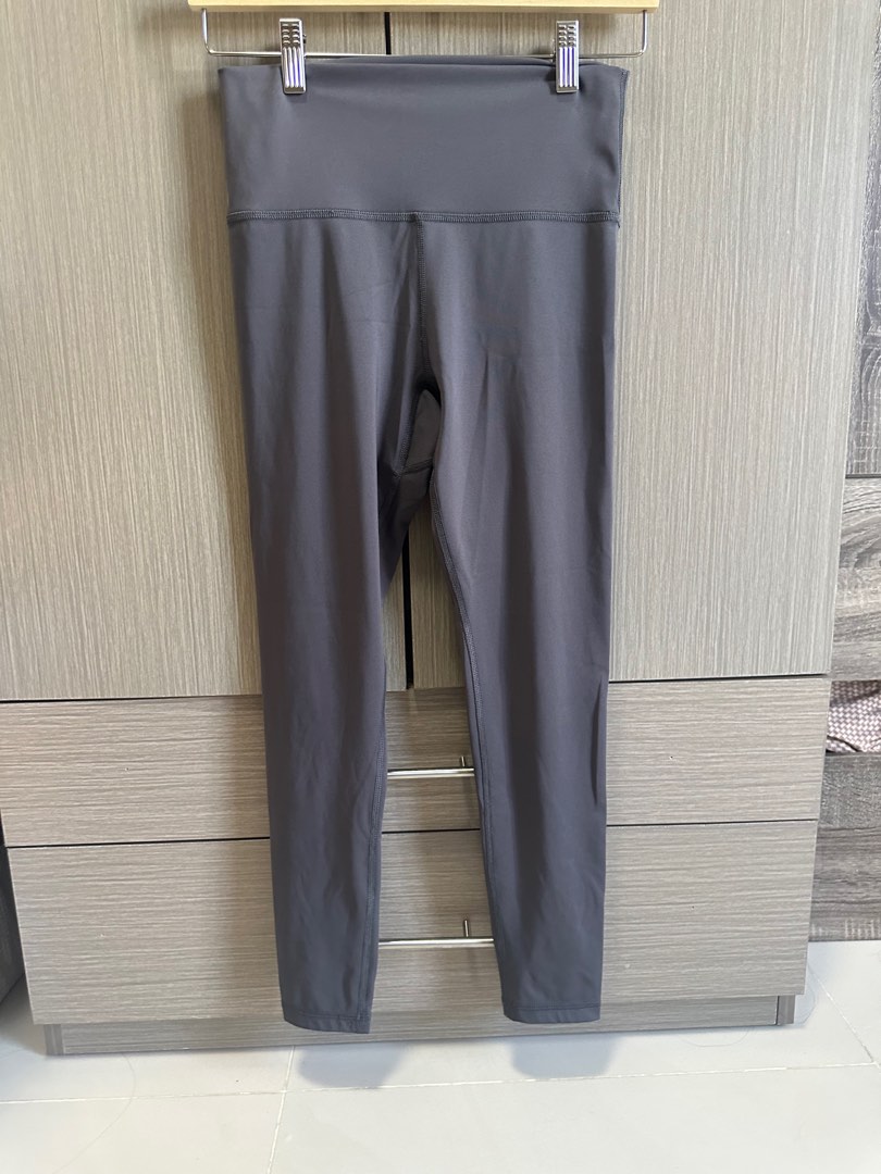 Muji Gray Yoga Leggings, Women's Fashion, Activewear on Carousell