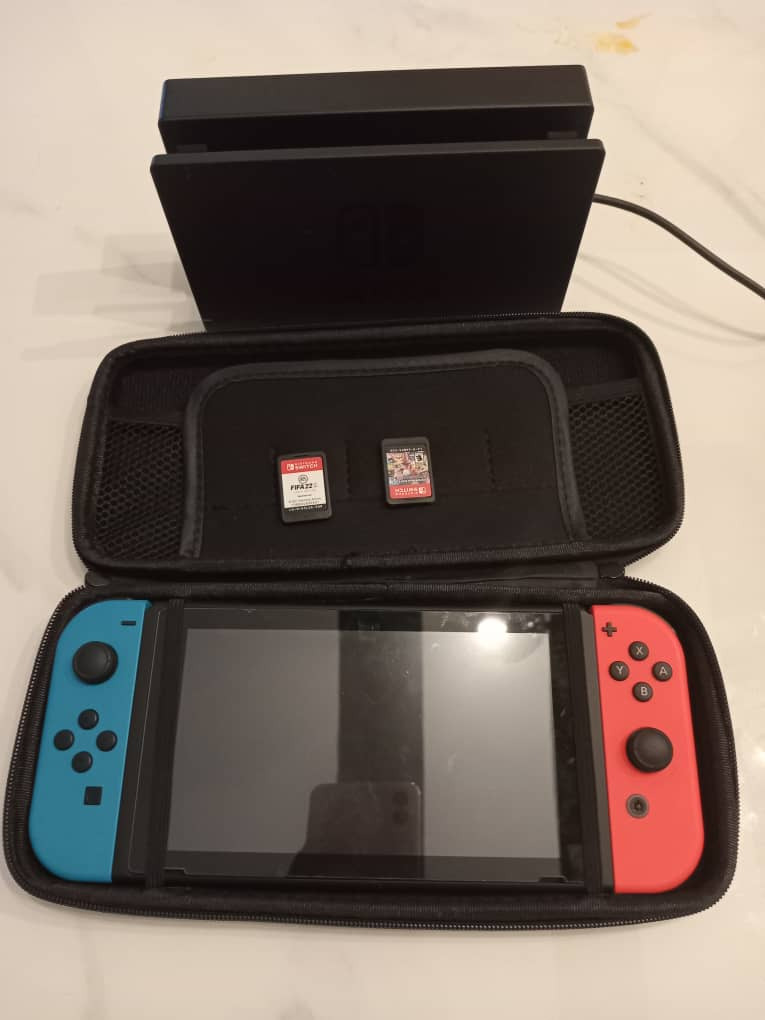 NINENTO SWITCH WITH 2 free GAMES, Video Gaming, Video Games, Nintendo ...