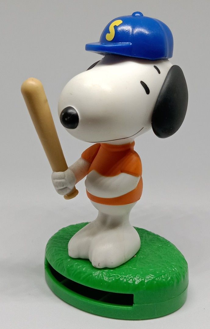 Peanuts Snoopy Baseball Player 2018 McDonald's Toy, Hobbies & Toys ...